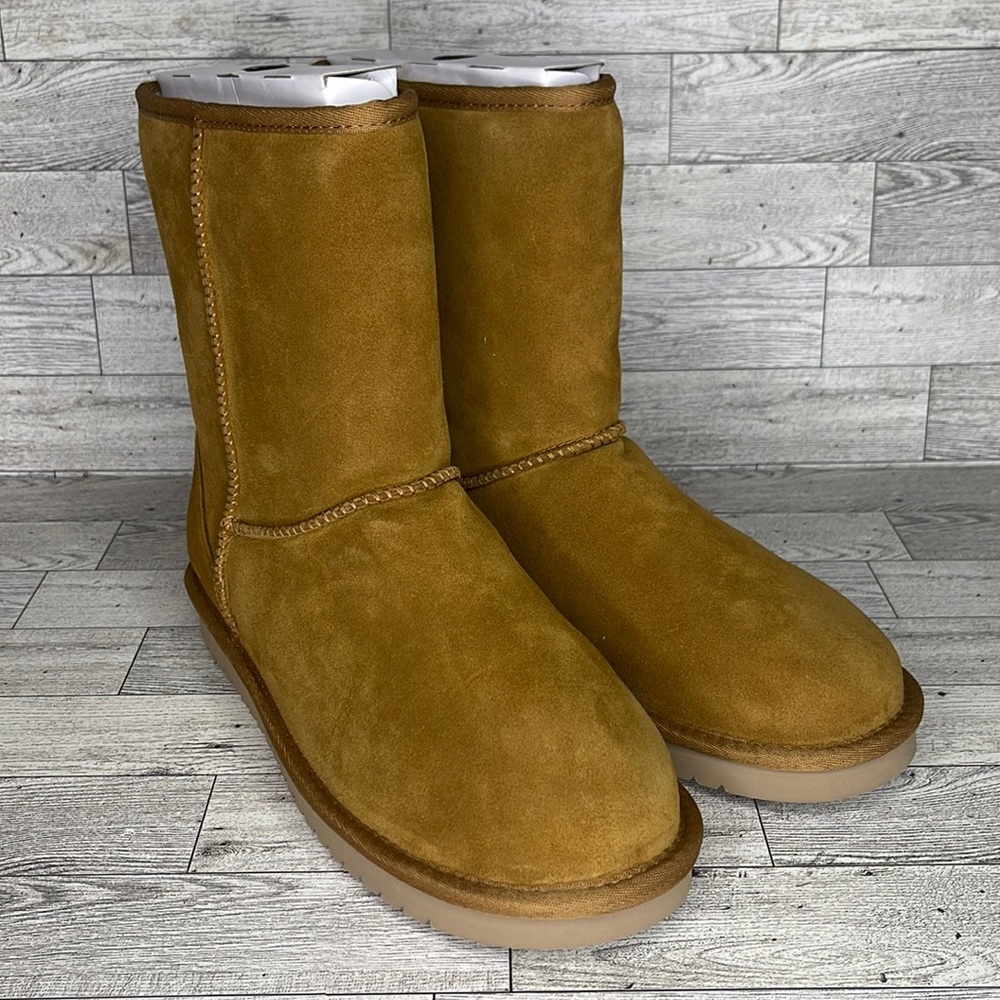 Koolaburra Tan Suede Sherpa Lined Mid / Shin Height U… - Gem